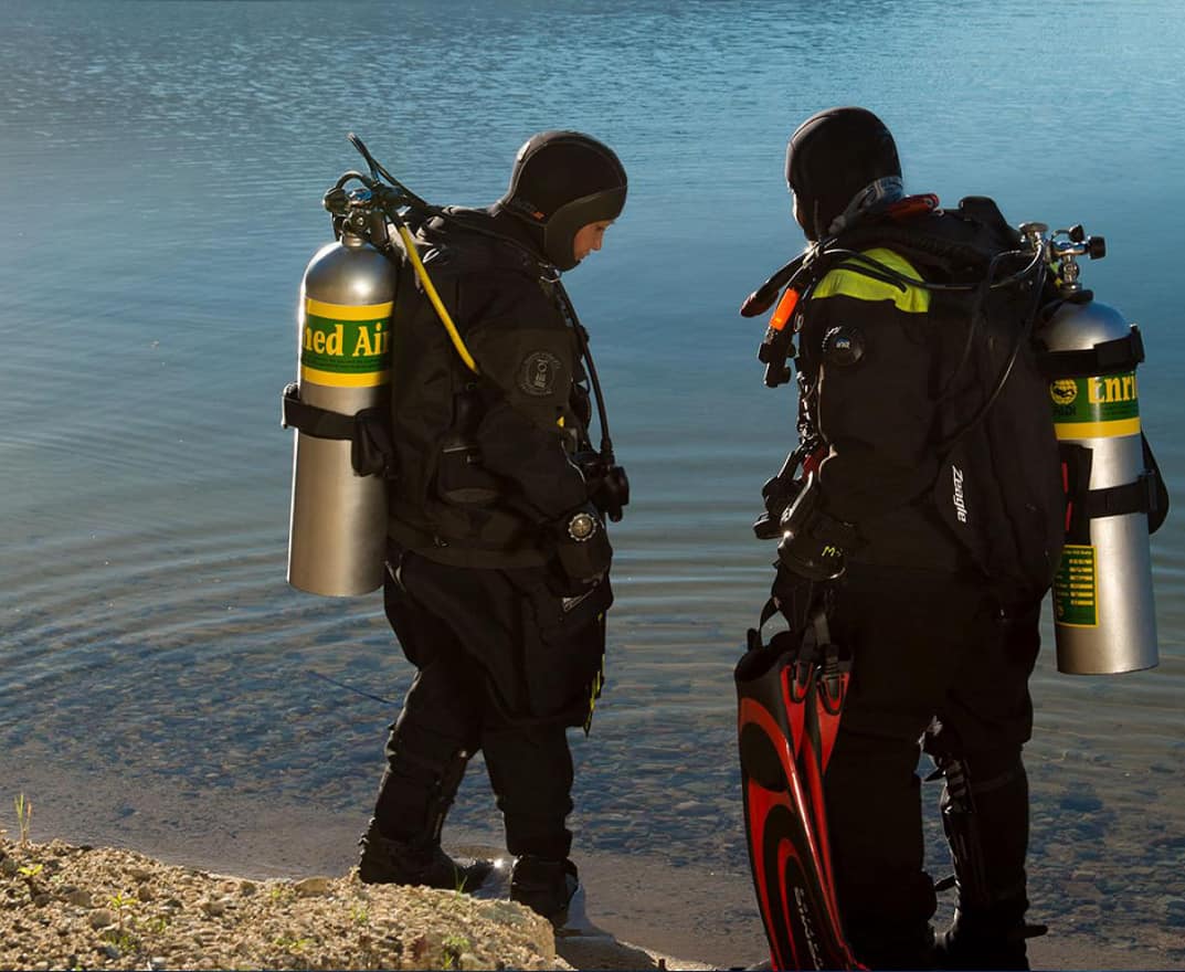 Enriched Air Diver - Fins & Flash